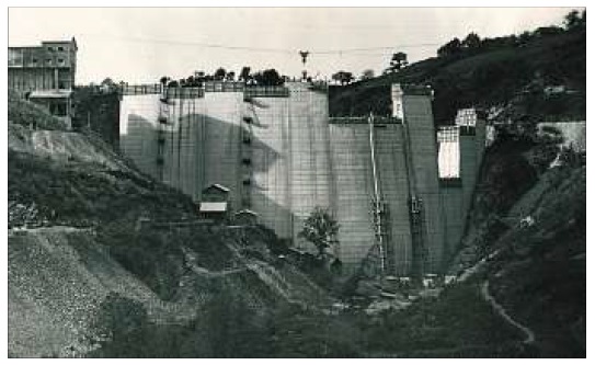 [VIDEO] Les secrets de la construction du barrage de Maury en vidéo ...